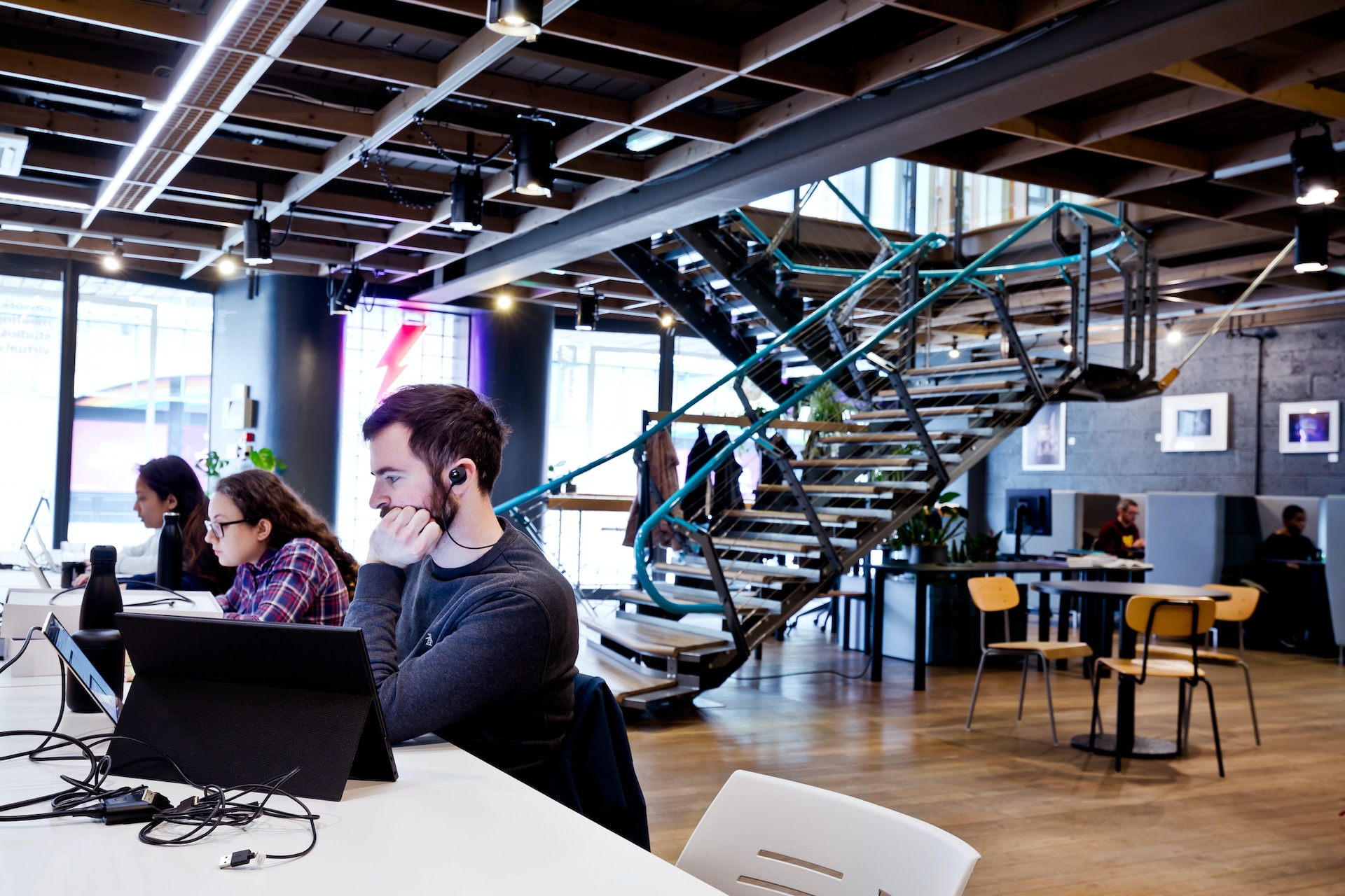 5 Easy Ways to Boost Your Energy and Productivity at Work